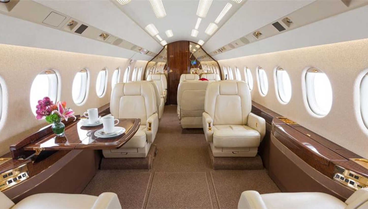 Charter a Dassault Falcon 2000 Large Jet