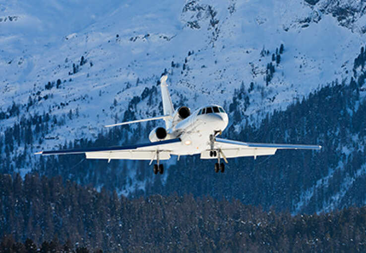 Charter a Super Midsize Jet