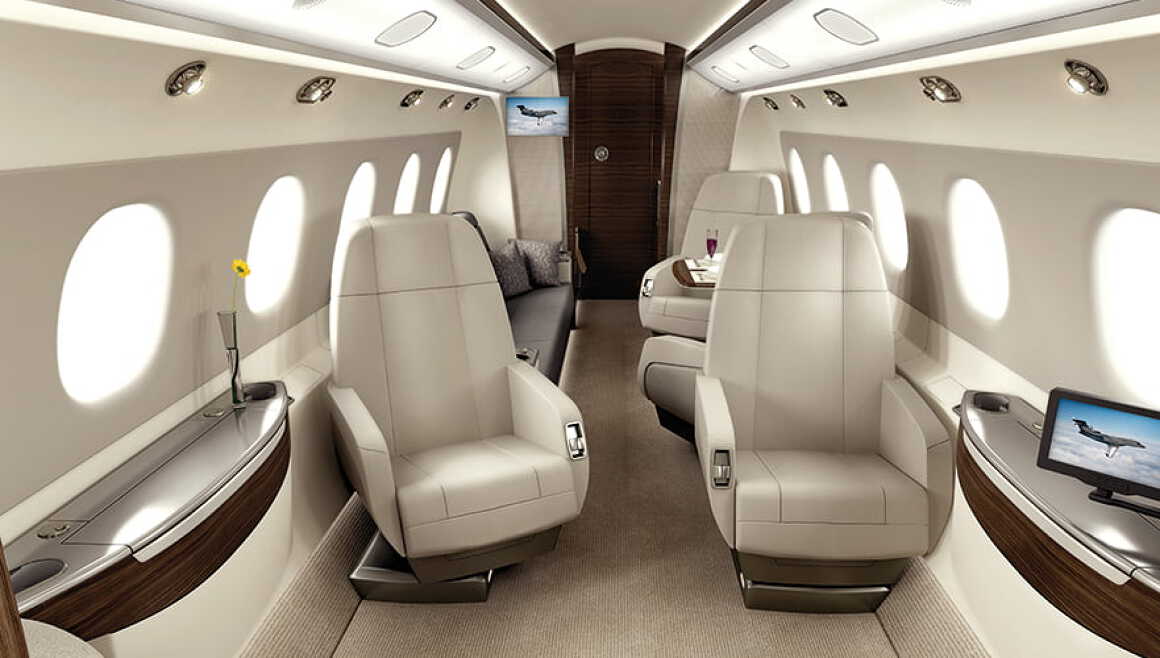 Charter a Embraer Legacy 500 Midsize Jet
