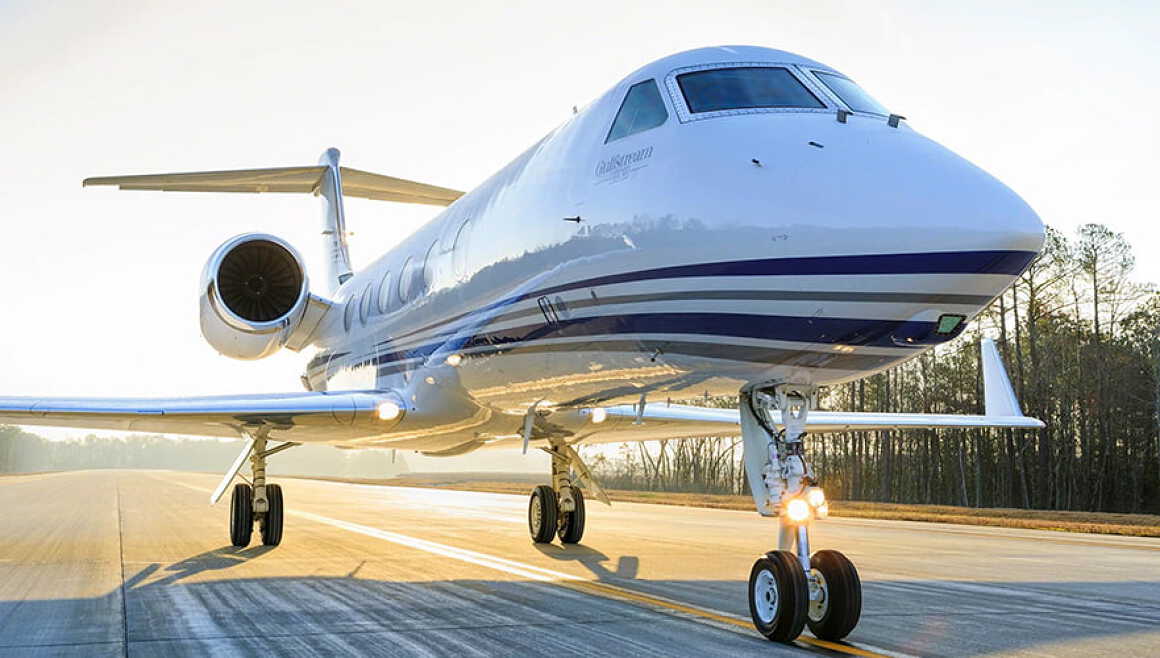 Charter a Gulfstream G450 Super Large Jet