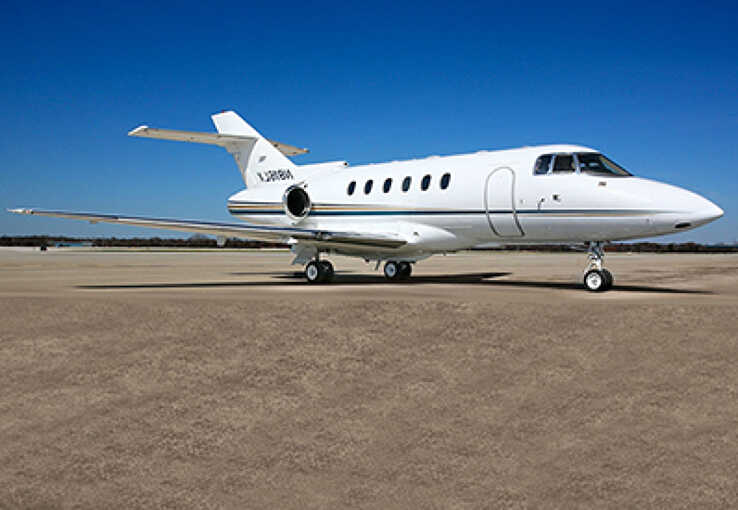 Charter a Hawker Beechcraft 850XP Midsize Jet
