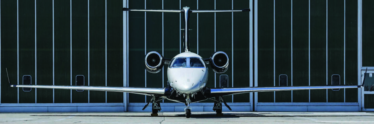 Five Fast Facts On the Elegant Embraer Phenom 300 | LunaJets